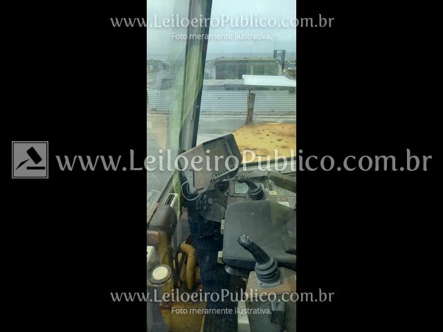 Venda Direta*: Guindaste Portuário MHC Liebherr LHM-400 (CE ...